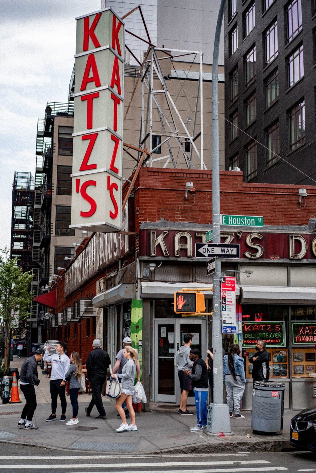 15 ICONIC New York City Restaurants Every Local Needs to Try
