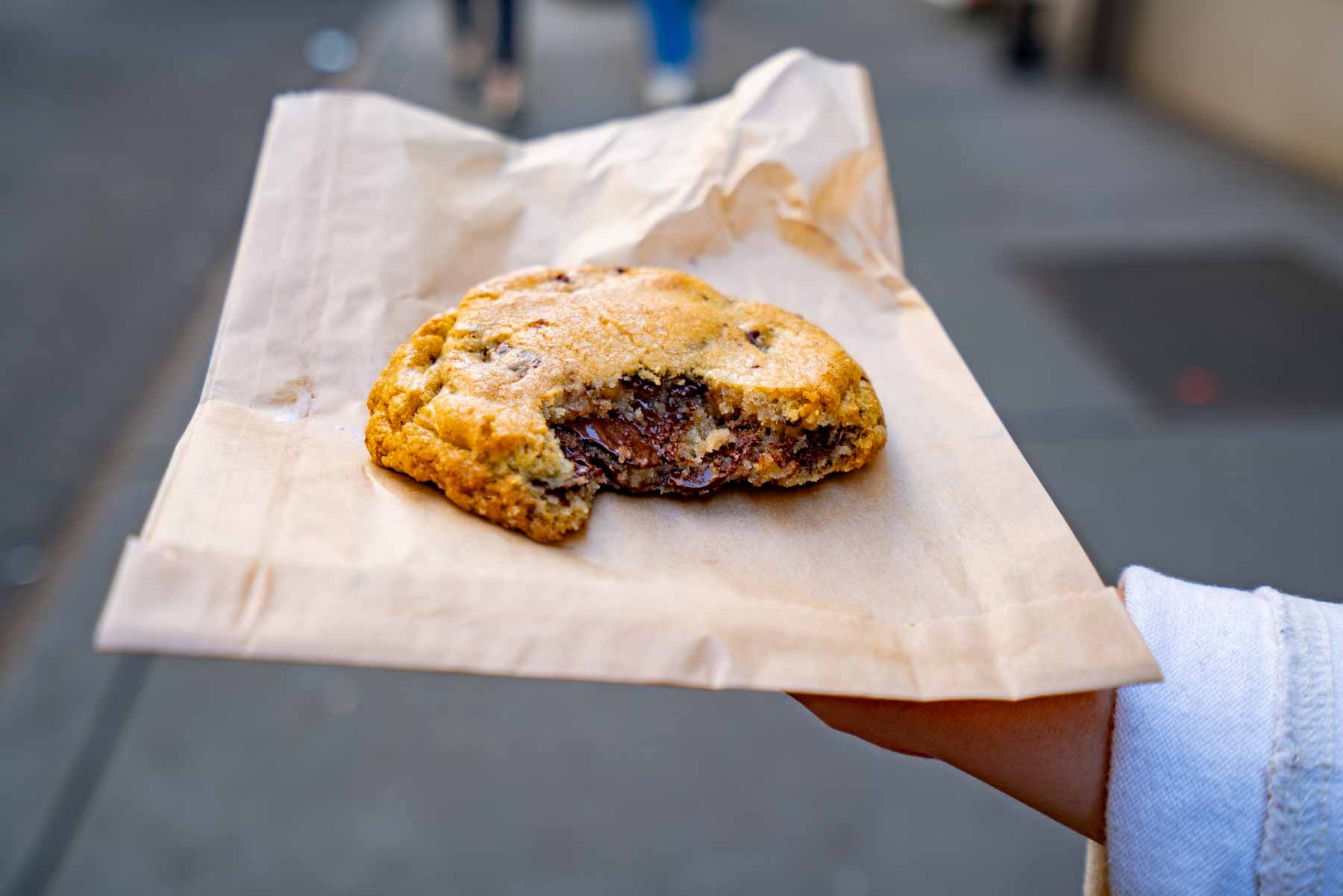 10 TANTALIZING New York City Cookies (Worth the Wait)