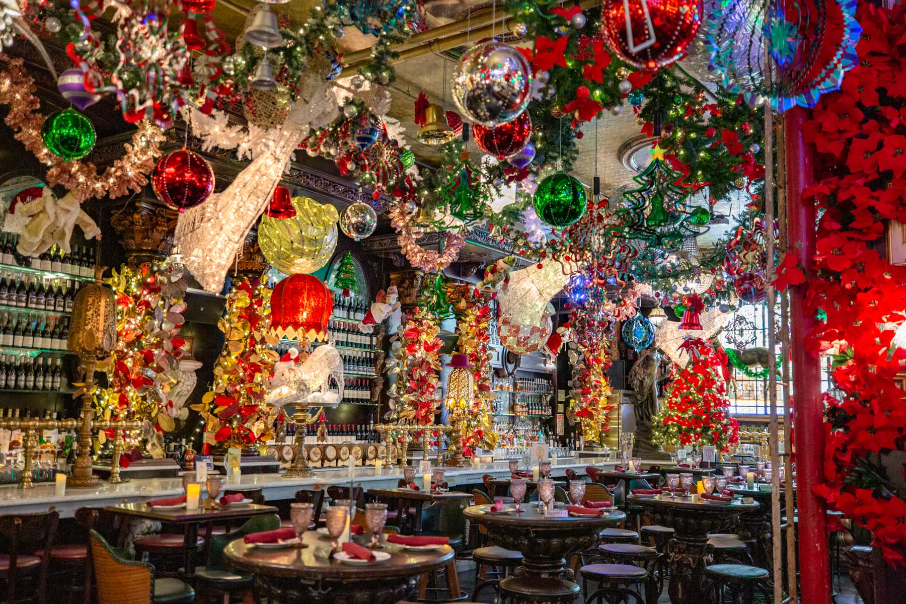 10 Bars Open on Christmas Eve & Christmas Day in New York City