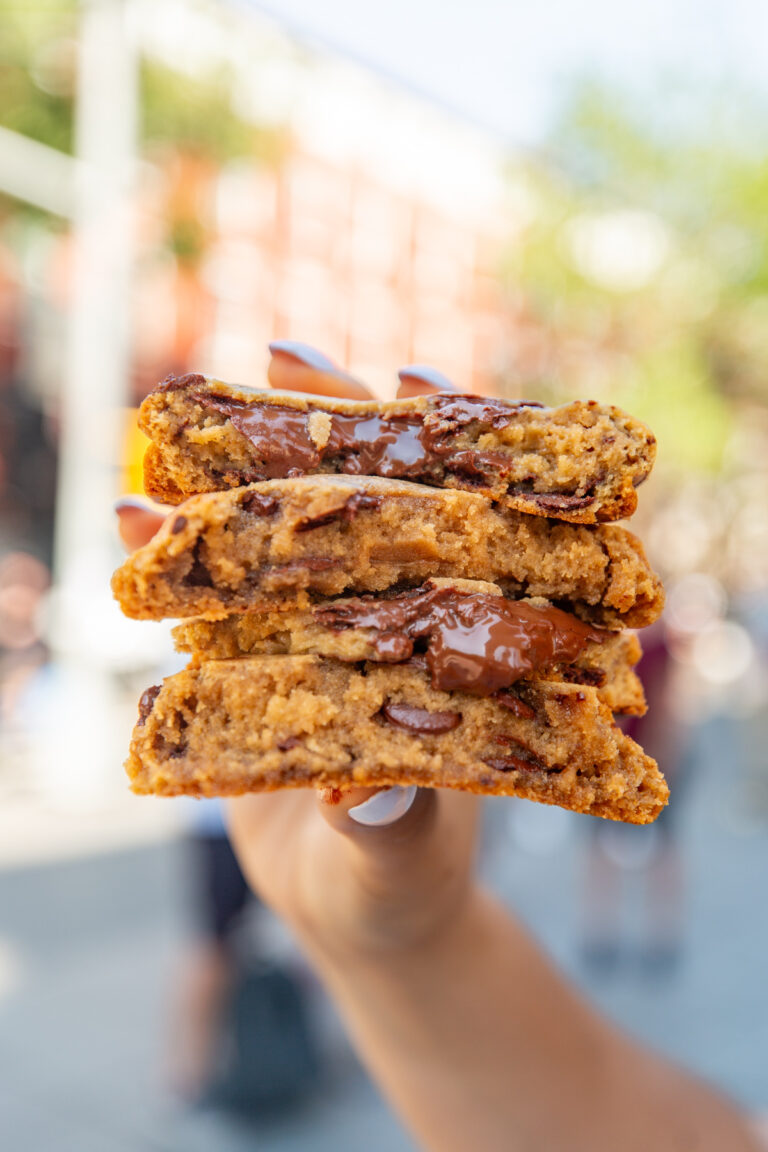 10 TANTALIZING New York City Cookies (Worth the Wait)
