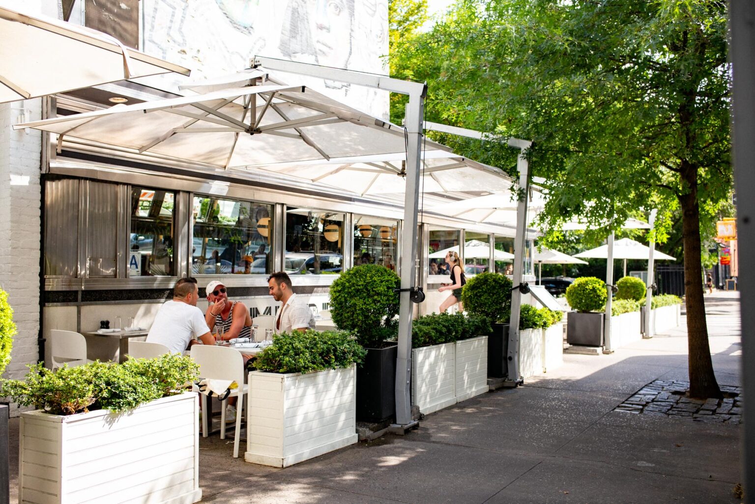 10 BEST Brunch Joints in Chelsea (for All Budgets)