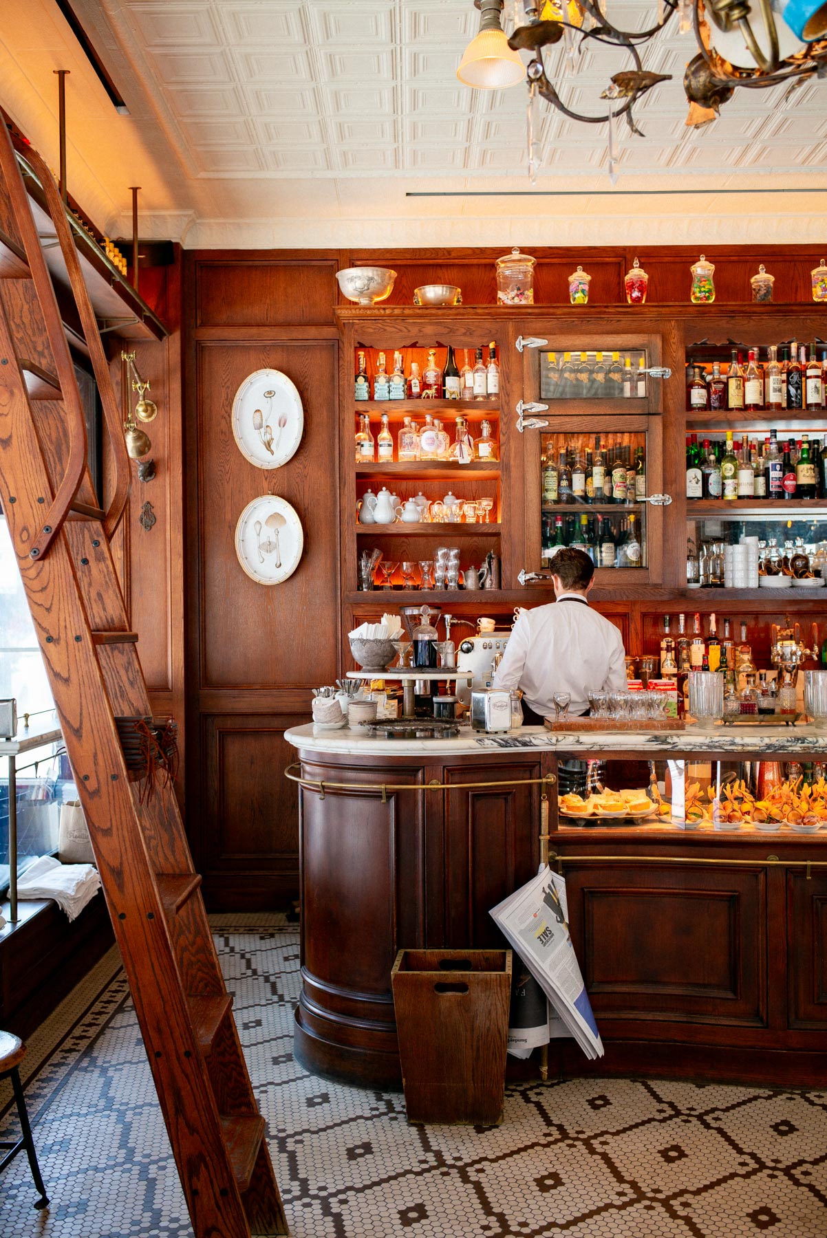 10 GORGEOUS West Village Coffee Shops Locals Love