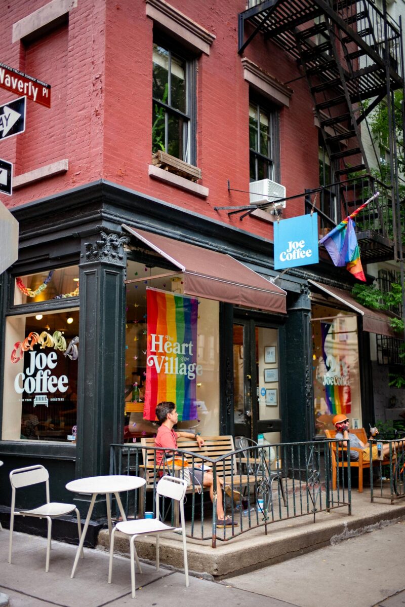 15 TOP-NOTCH Coffee Shops in New York City (Worth a Detour)