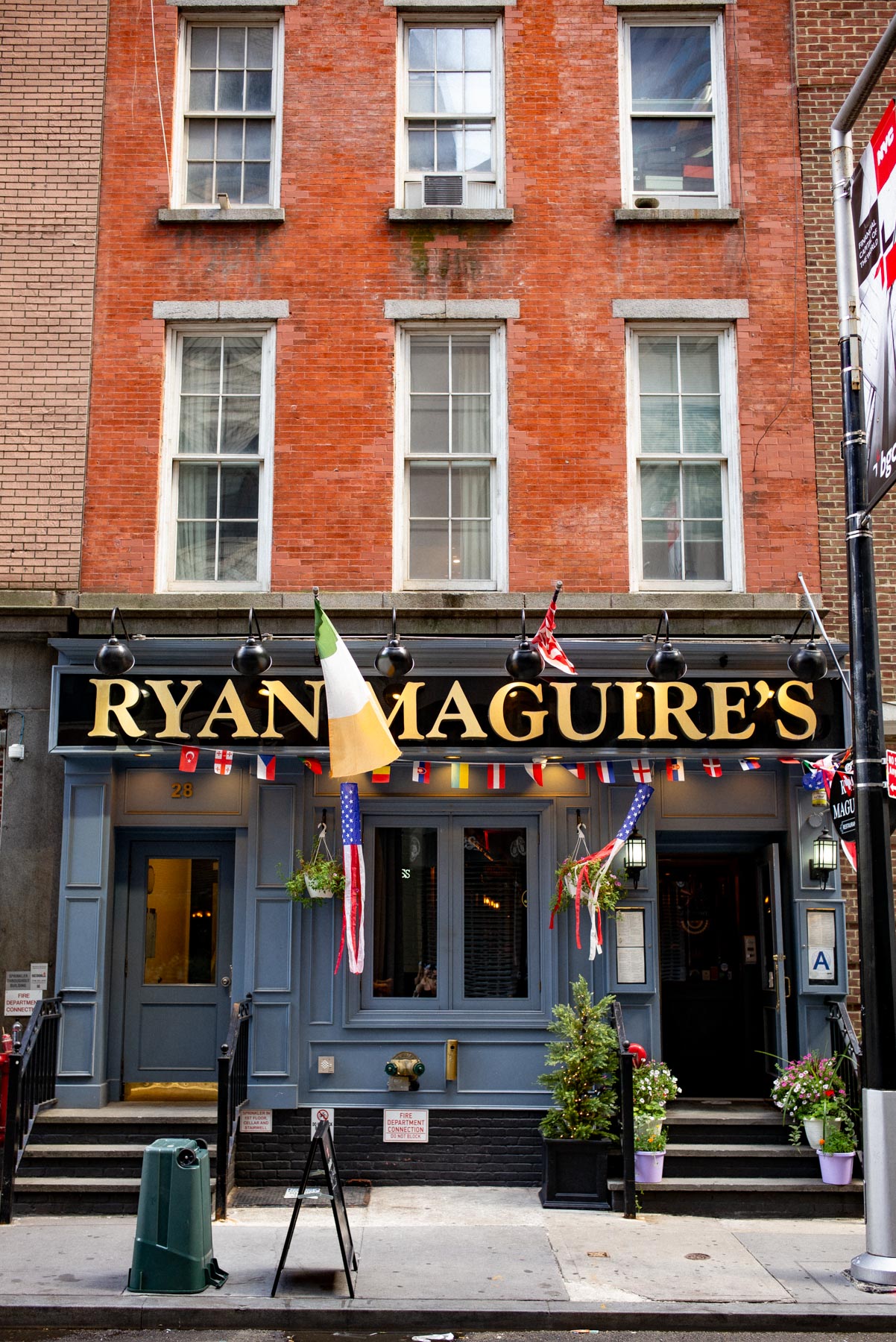 15 Sensational Happy Hour Spots in The Financial District