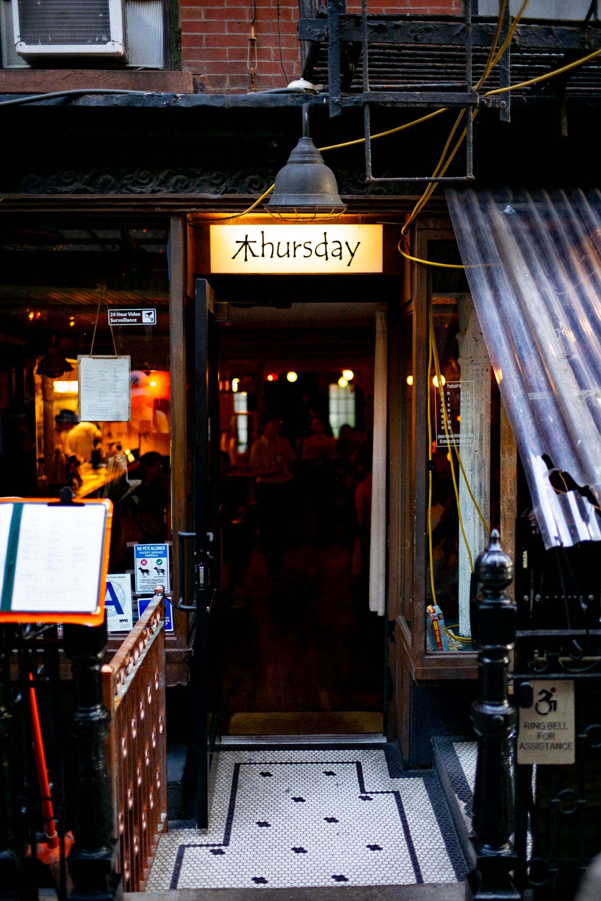 15+ MEMORABLE East Village Restaurants (NYC Foodie Guide)